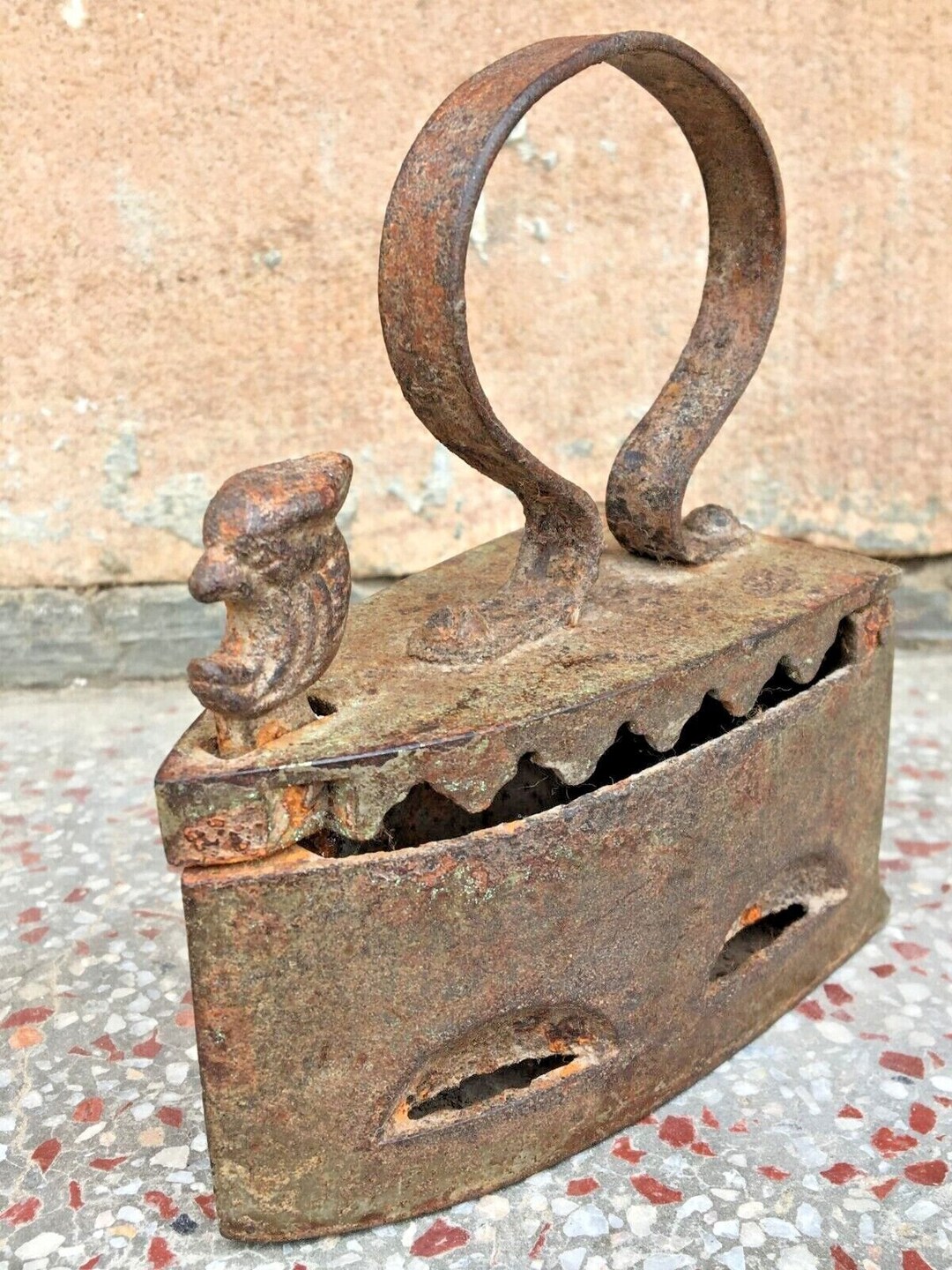 Old Vintage Rustic Iron Rare Handmade Small Iron Showpiece Home Decor ...