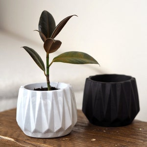 Concrete Planter | Indoor Planter | Plant Pot | Faceted Pot - Etsy