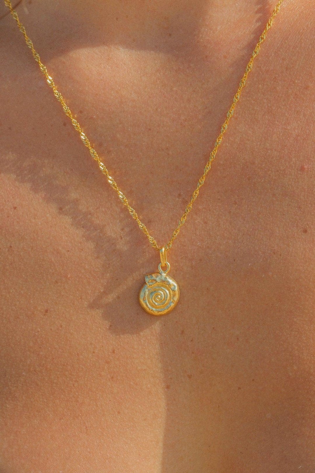 Gold Necklace With Shell Pendant,nautilus Necklace,gold-plated Shell ...