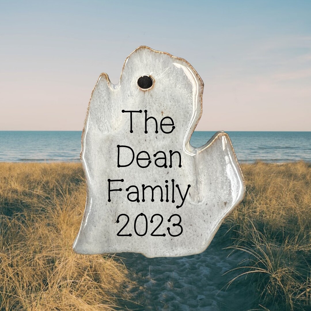 Michigan Lower Peninsula Mitten Personalized Ornament - Etsy