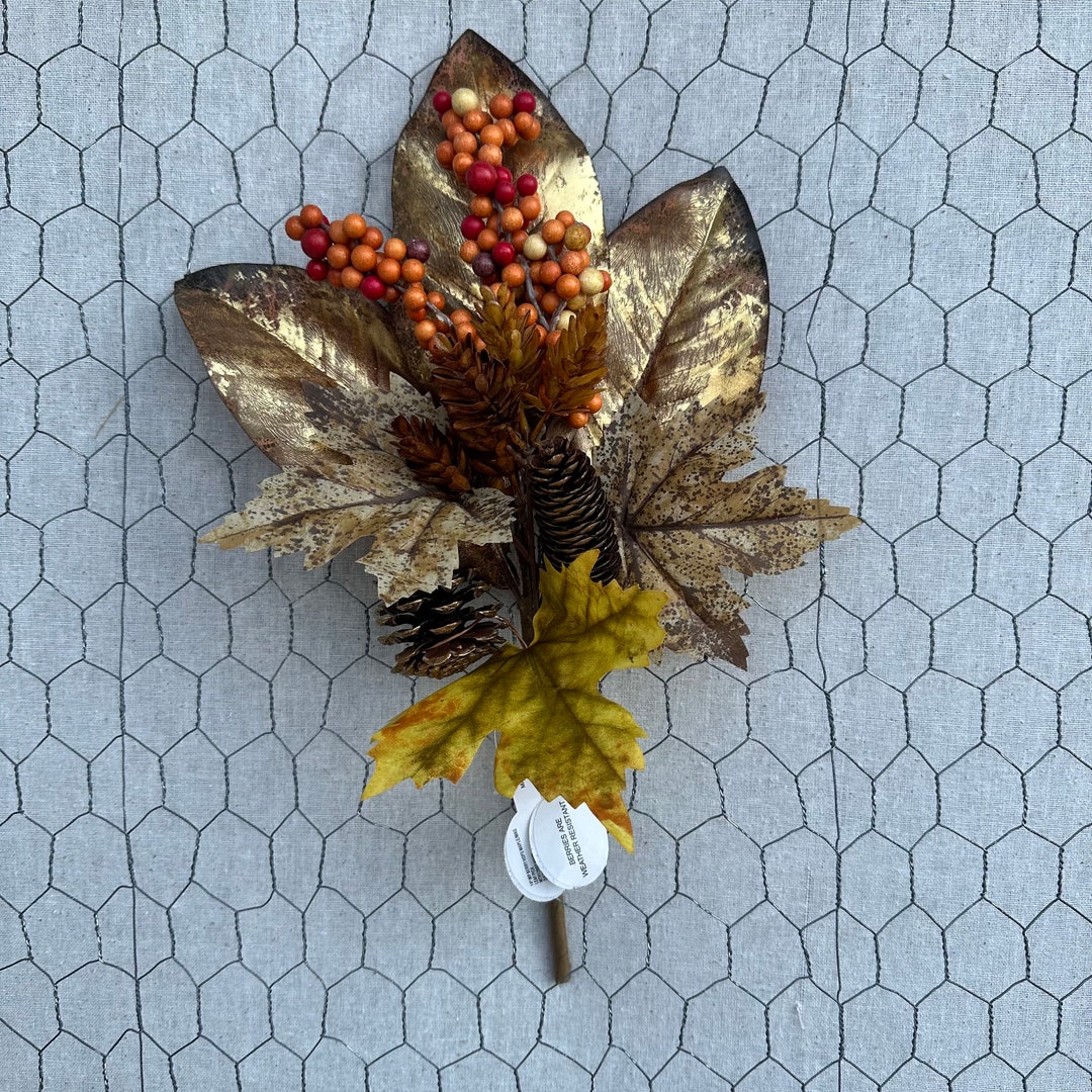 14” Maple Leaf Pick, Fall Leaf Spray, Holiday Berry & Leaves Spray ...