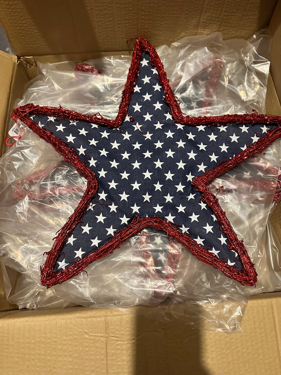 21” Grapevine Patriotic Star, Grapevine Star, Red Glitter Star Wreath ...