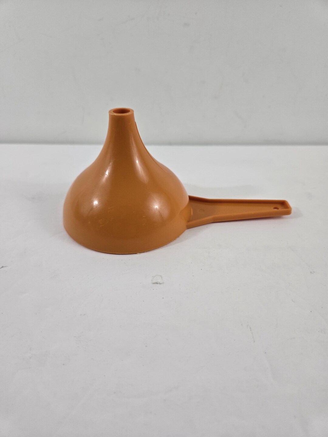 Tupperware Funnel 1227 Harvest Orange 3.75'' Vintage Candy Kiss Shape ...