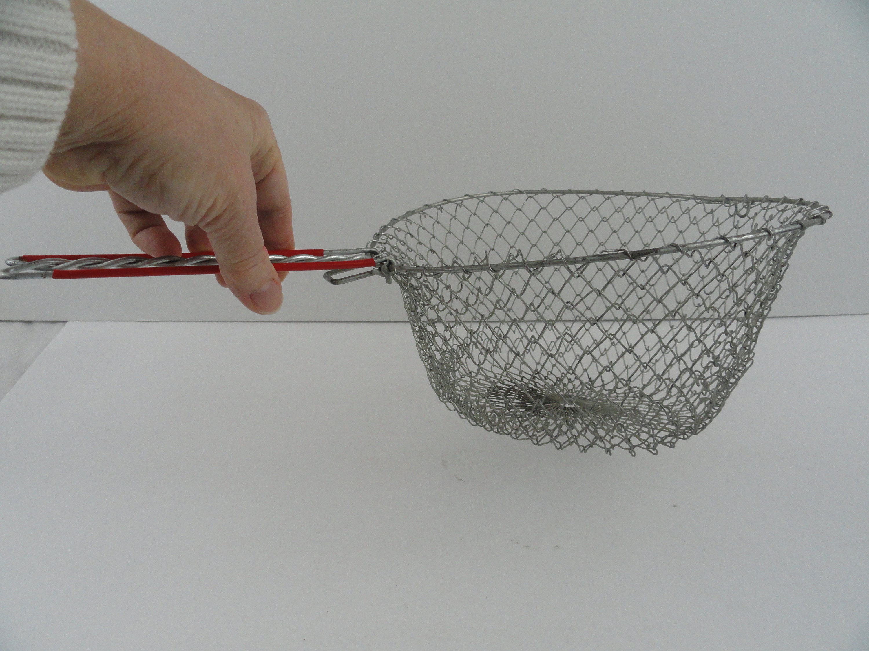 Vintage Collapsing Fish Net Metal Mesh Red Handle Wire 9.5in - Etsy