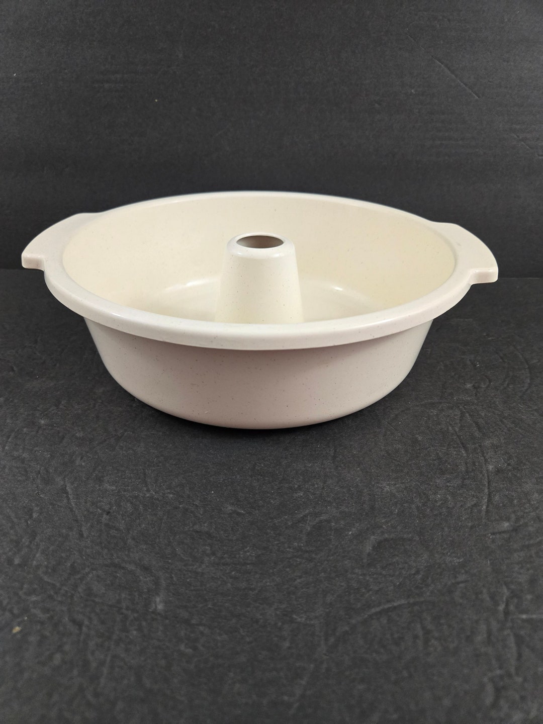 Vintage Rubbermaid Microwave Bundt Cake Pan 2 Quart Ring Cookware - Etsy