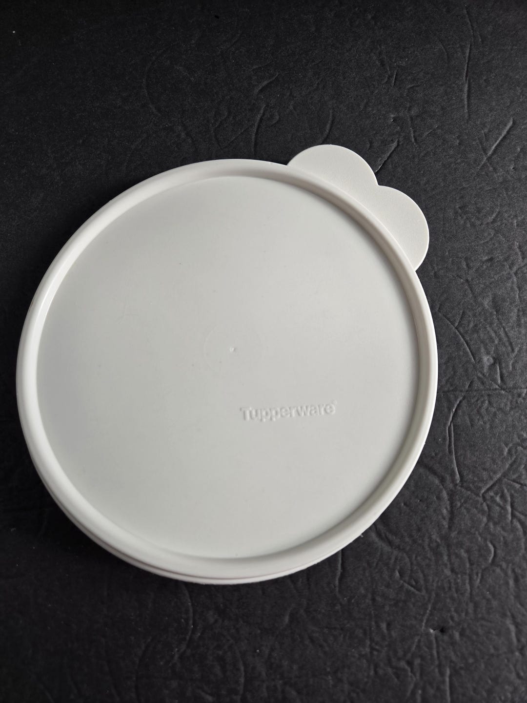 Tupperware 2517 Replacement Lid ONLY 6.75" off WHITE Butterfly Tab - Etsy