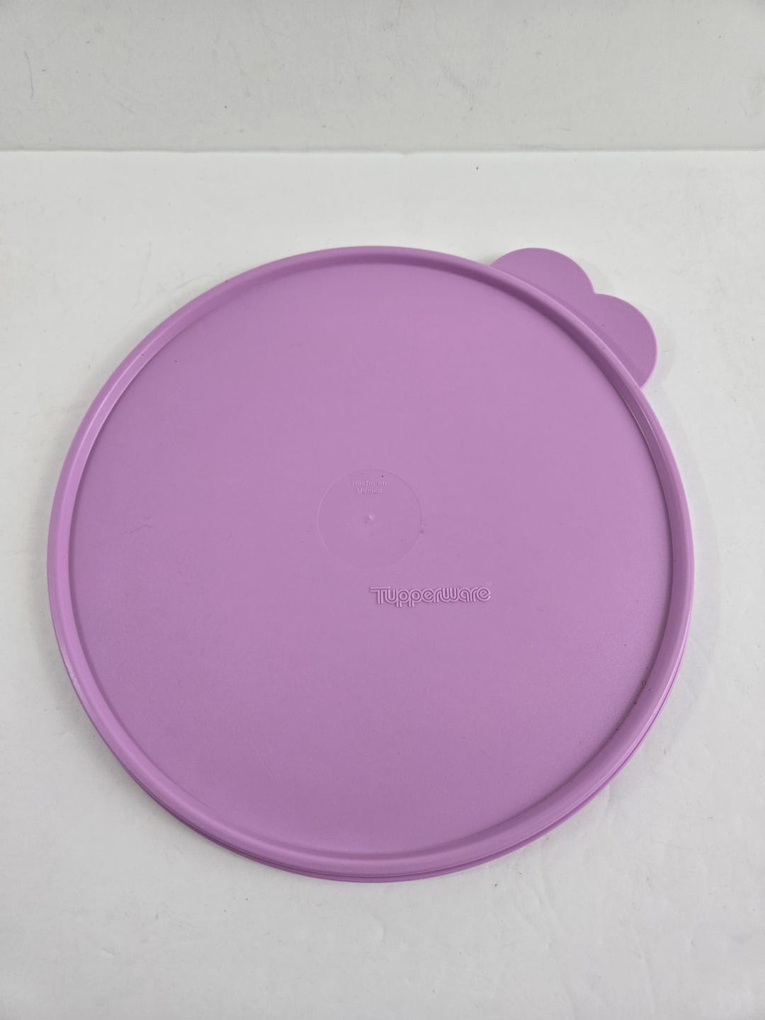 Tupperware Lavendar 9" Butterfly Lid ONLY 2515 Replacement Z Tab Seal ...