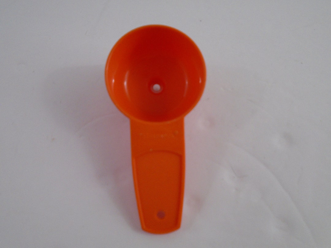 Tupperware 877 Mini Funnel Orange Fills Salt & Pepper Shakers Spice ...