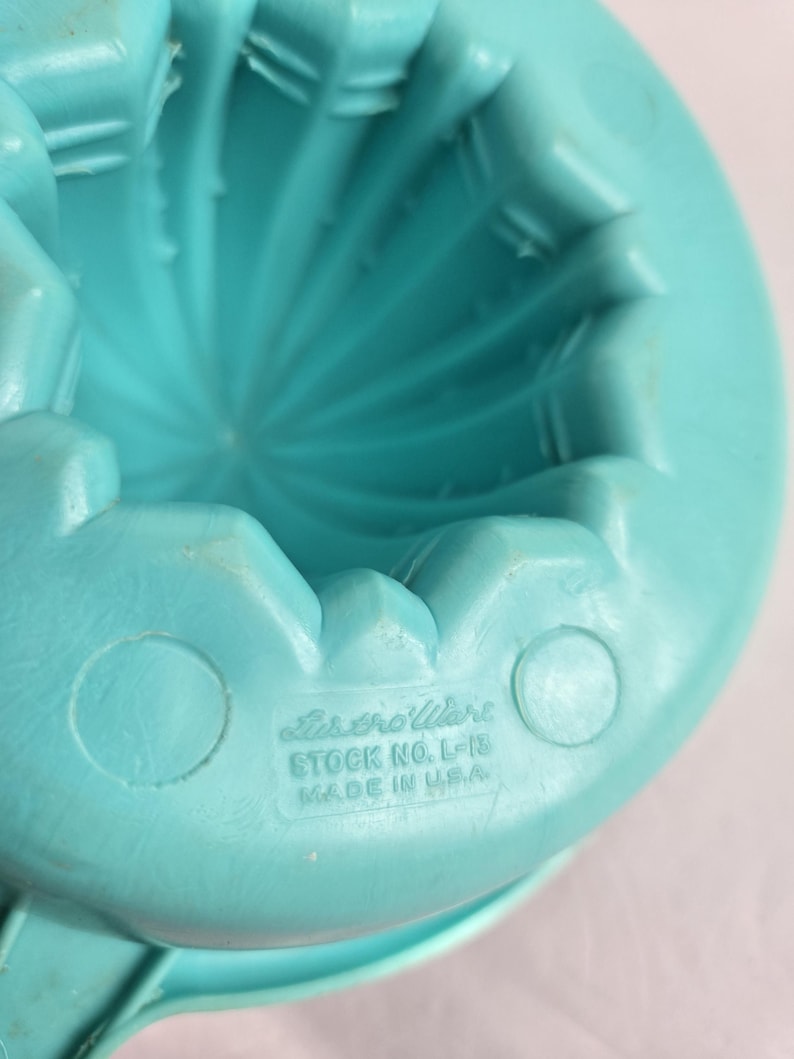 Lustro Ware Citrus Juicer Aqua Turquoise Plastic Juicer Reamer L-13 ...