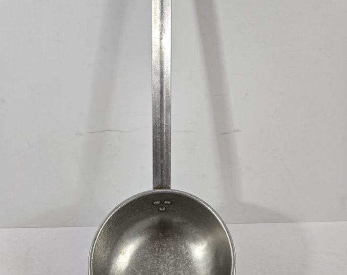 Vintage Old Farmhouse Primitive Aluminum Water Barrel Dipper Ladle 14 ...