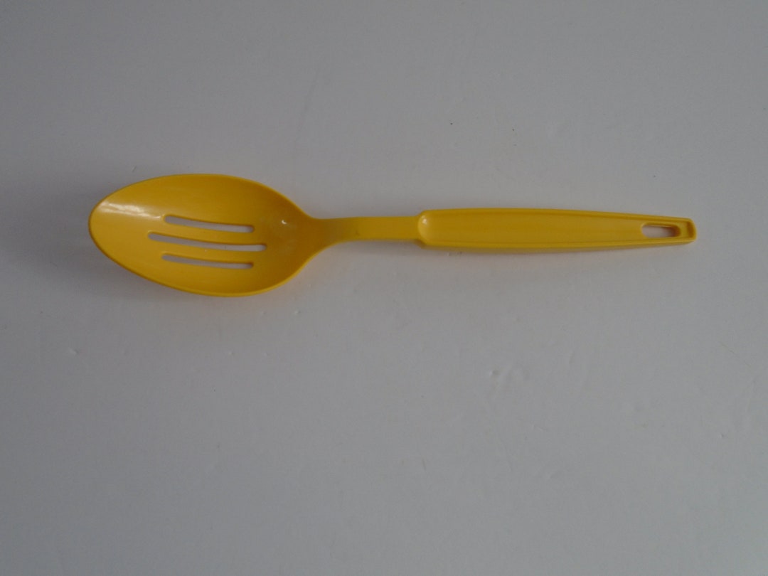 Vintage EKCO Slotted Spoon Yellow Nylon Plastic Retro Kitchen Cooking ...