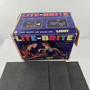 Lite Brite 1967 Vintage Light Bright Colored Pegs 20 Blank Sheets Box ...