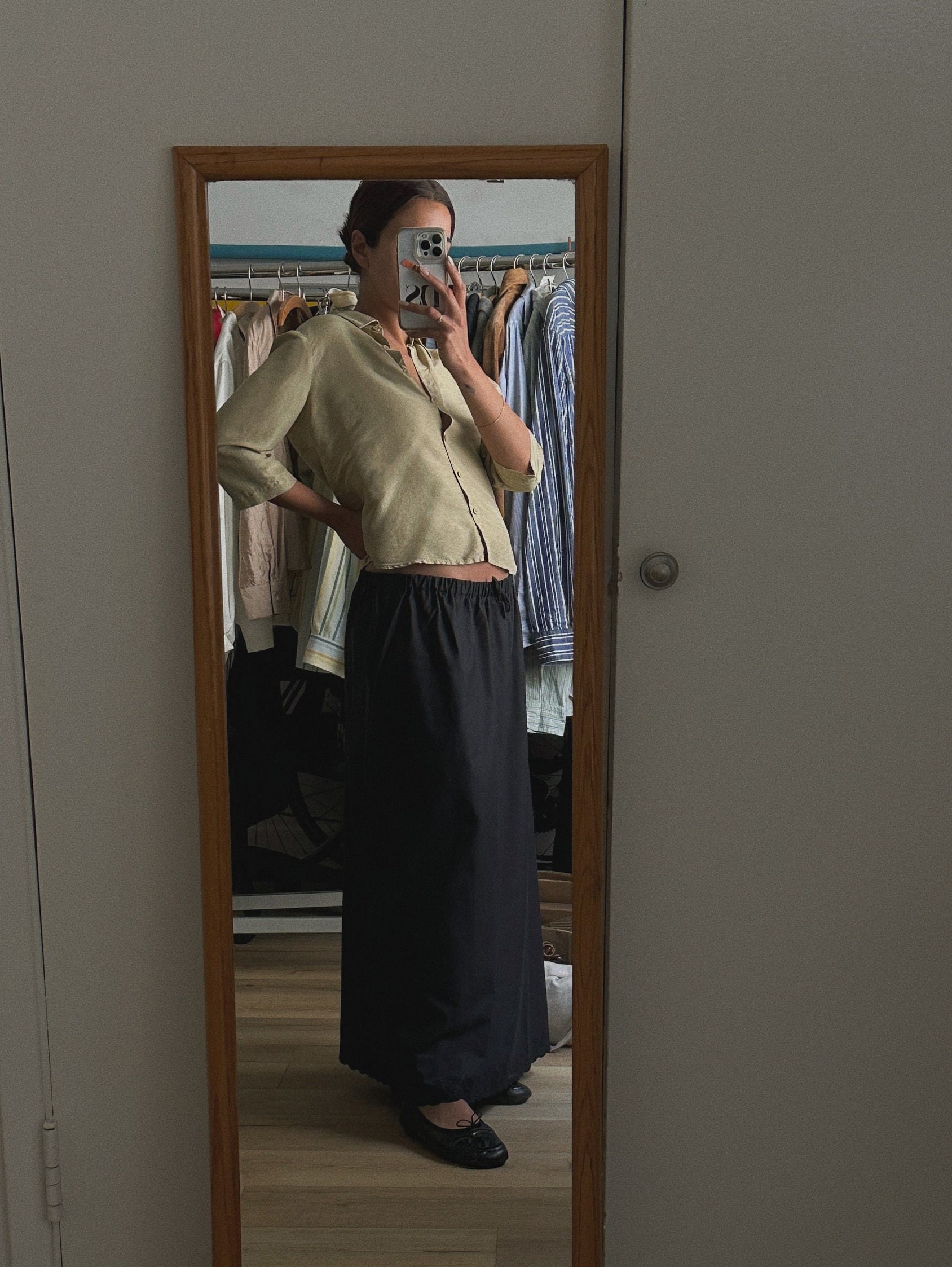 Vintage 1990s Silk Light Sage Neutral Button up Cropped Fit Blouse 100% ...