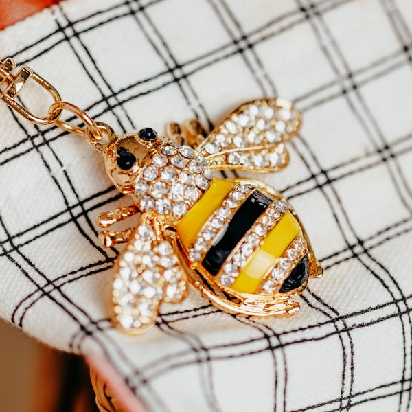 Bumble Bee Keychain - Etsy