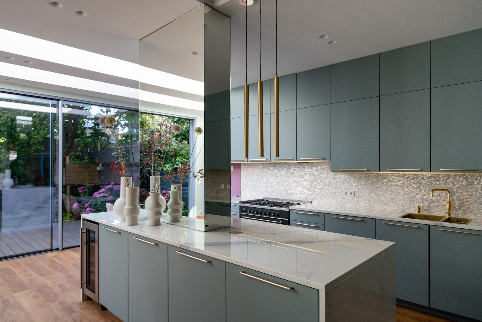 Handmade Serene Groutless Brick Mother of Pearl Mosaic Tile - Etsy Canada