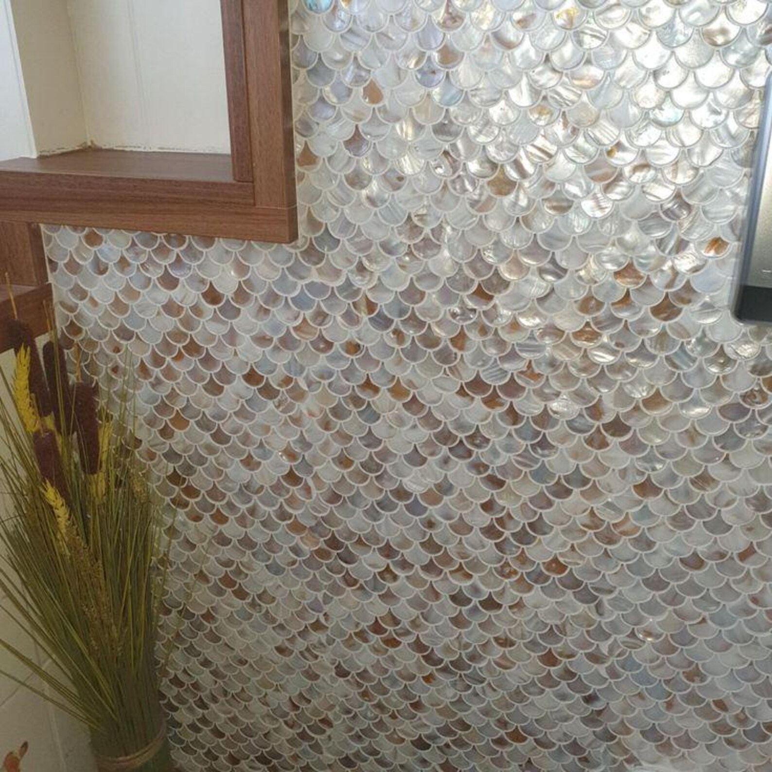 Premium Fish Scale Mother of Pearl Mosaic, Natural Scallop Shell Tile ...