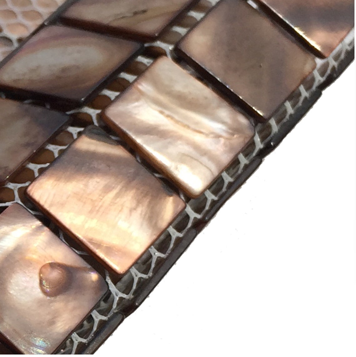 The Vacalno Freshwater Mother of Pearl Mosaic Tile for Bathroom Tile ...