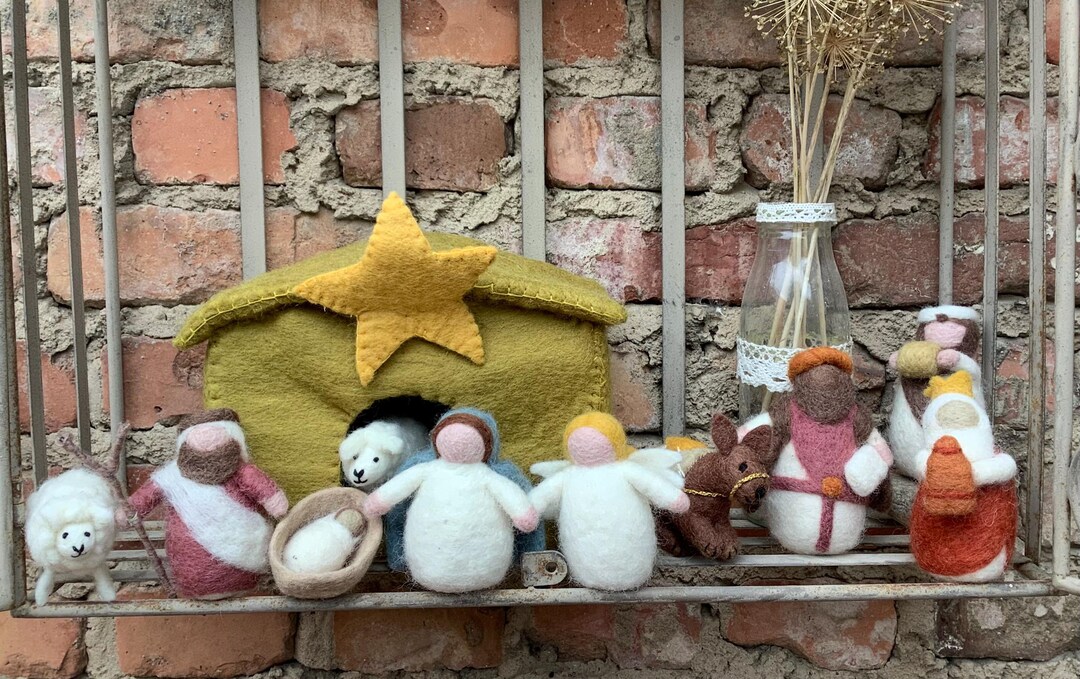 Large Felt Crib, Nativity Scene, CHRISTMAS CRIPT, Mary, Joseph, Baby ...