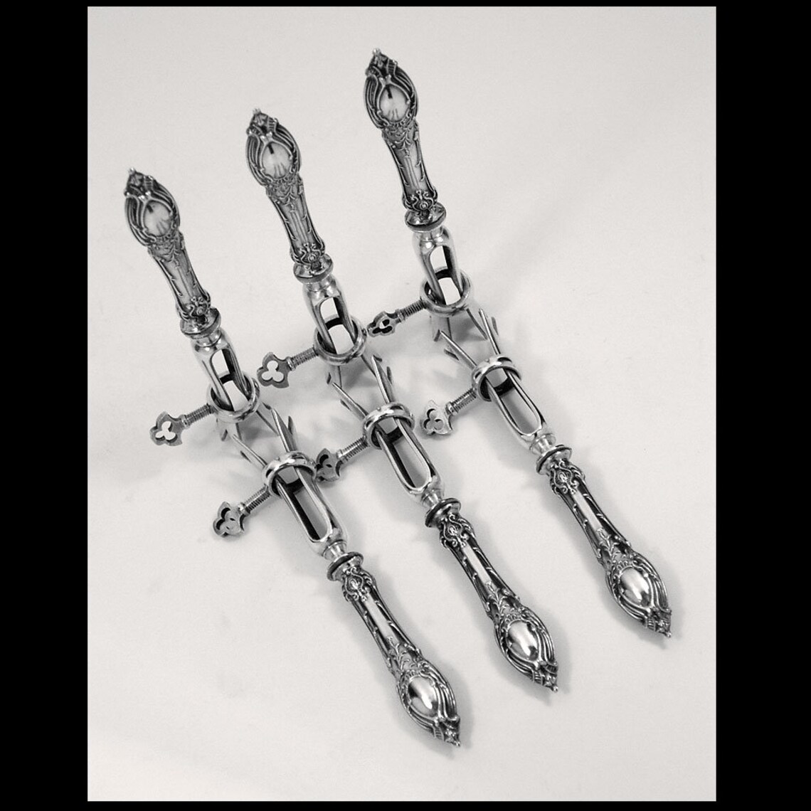Vintage 6 Antique Art Nouveau Mini Bone Holders/leg Holders for Quail ...