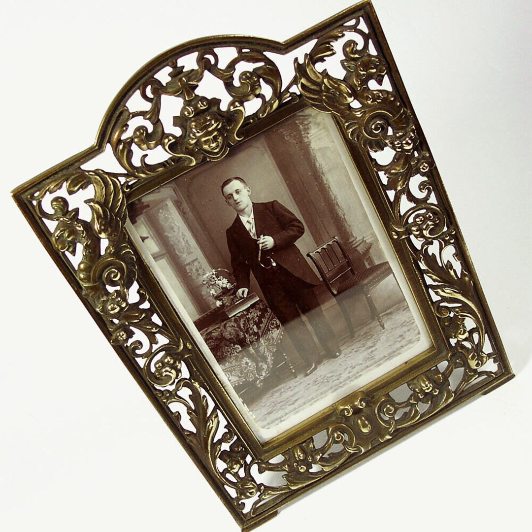 Vintage Antique Stand Frame Photo Frame Standing Frame Portrait Frame ...