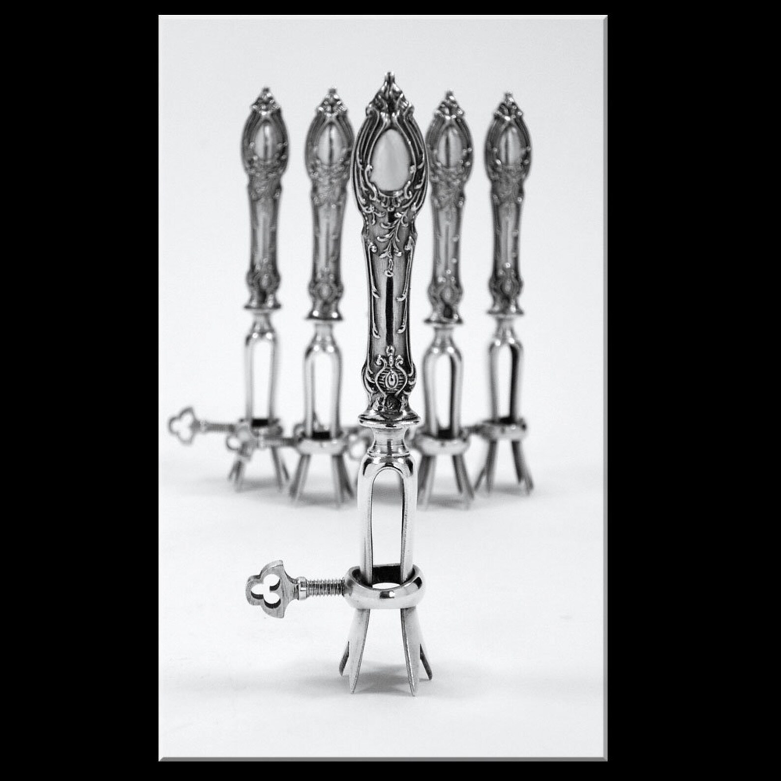 Vintage 6 Antique Art Nouveau Mini Bone Holders/leg Holders for Quail ...
