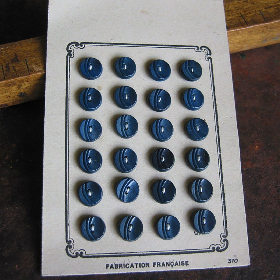 Vintage Antique 24 Rare Small Blue Buttons on the Original Card in Art ...