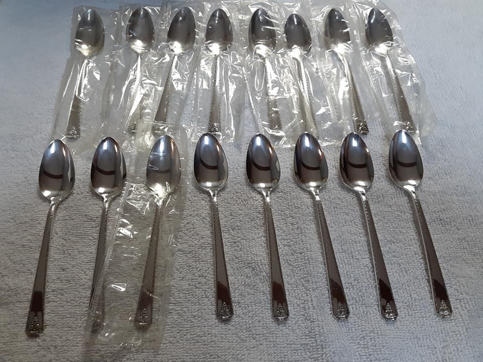 60 Piece Service for 8 Oneida Prestige Bordeaux, Silverplate Flatware Set - Etsy