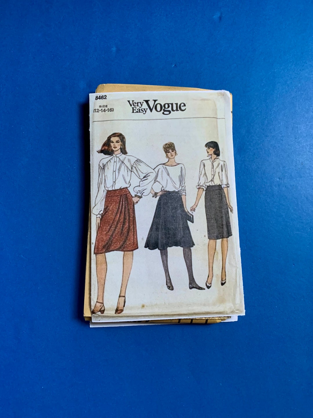 UNCUT 80's Vogue 8462 Very Easy Misses Straight or Flared Skirt Sewing ...