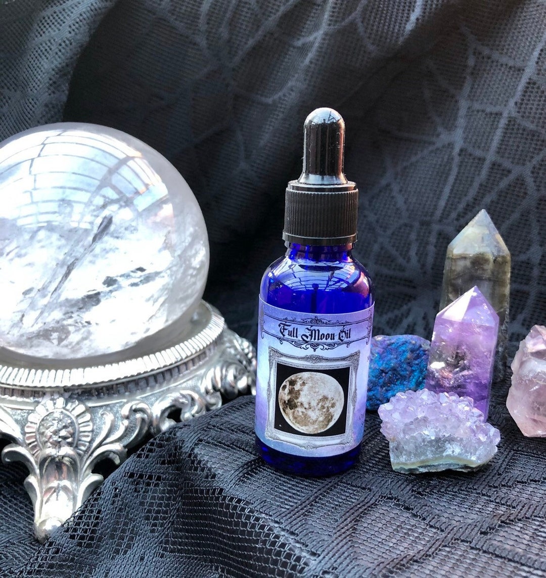 Full Moon Essential Oil Blend: Moonbathing Ritual Perfume - Etsy