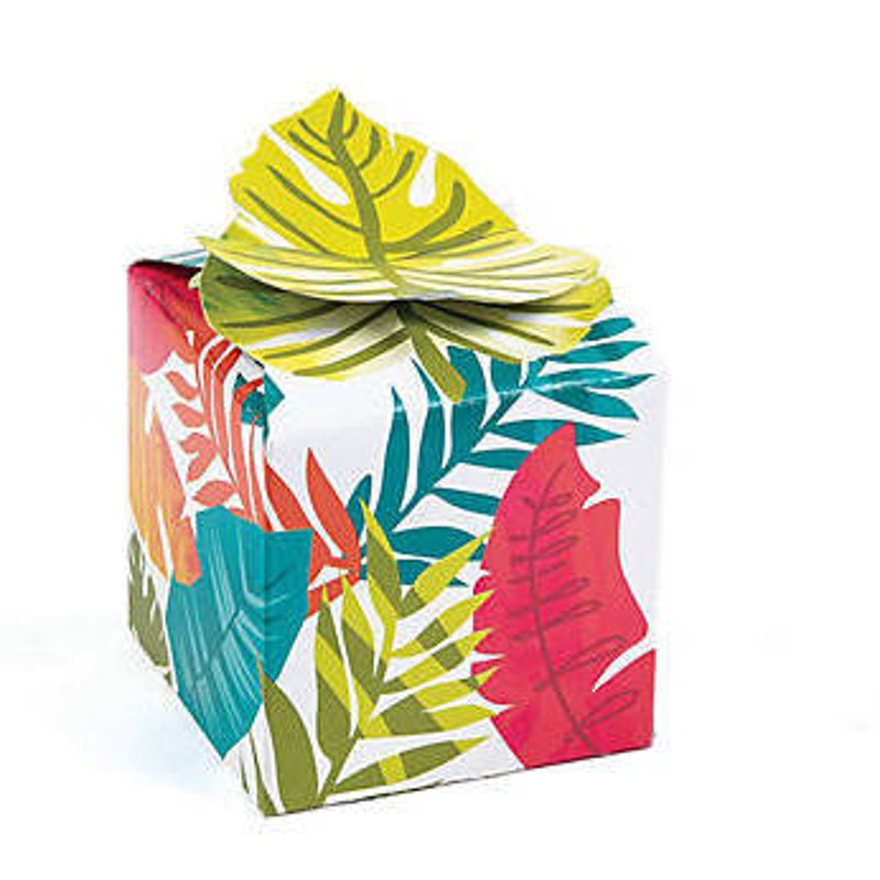 Tropical Gift Box - 60+ Gift Ideas for 2025