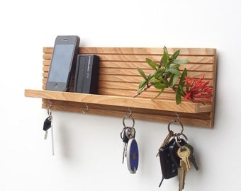 Items similar to Arrow Wooden key holder on Etsy