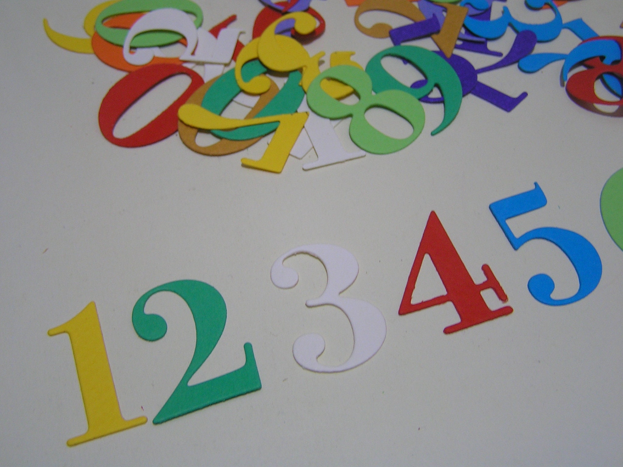 50 Bunte Gestanzte Zahlen Im Set - Etsy