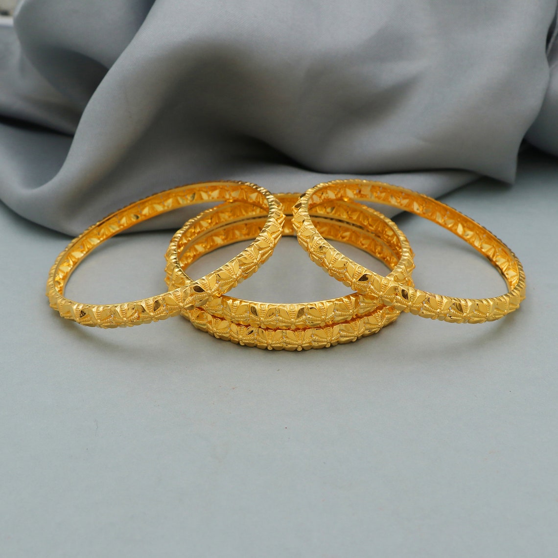Pure 22k Gold Bangles Indian Handmade Light Weight, Traditional ...