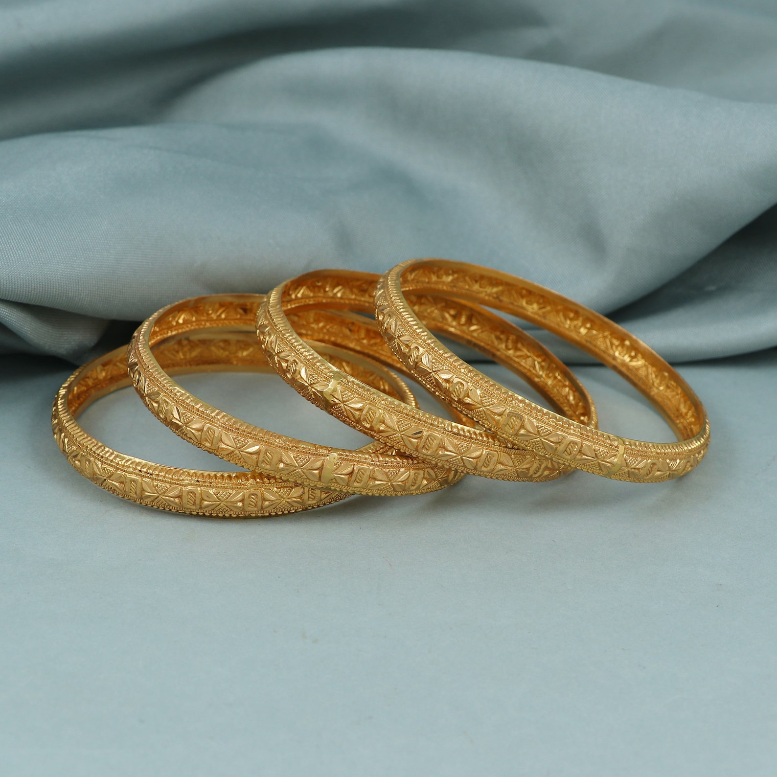 Pure 22k Gold Bangles Indian Handmade Light Weight , Traditional ...