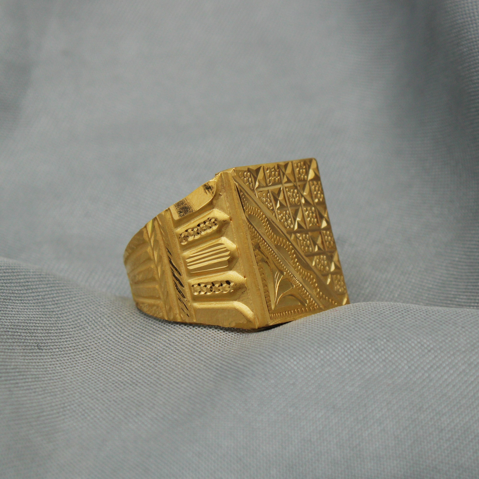 Light Weight Engraving Hand Carved 22k Yellow Gold Ring Indian Men Gold ...