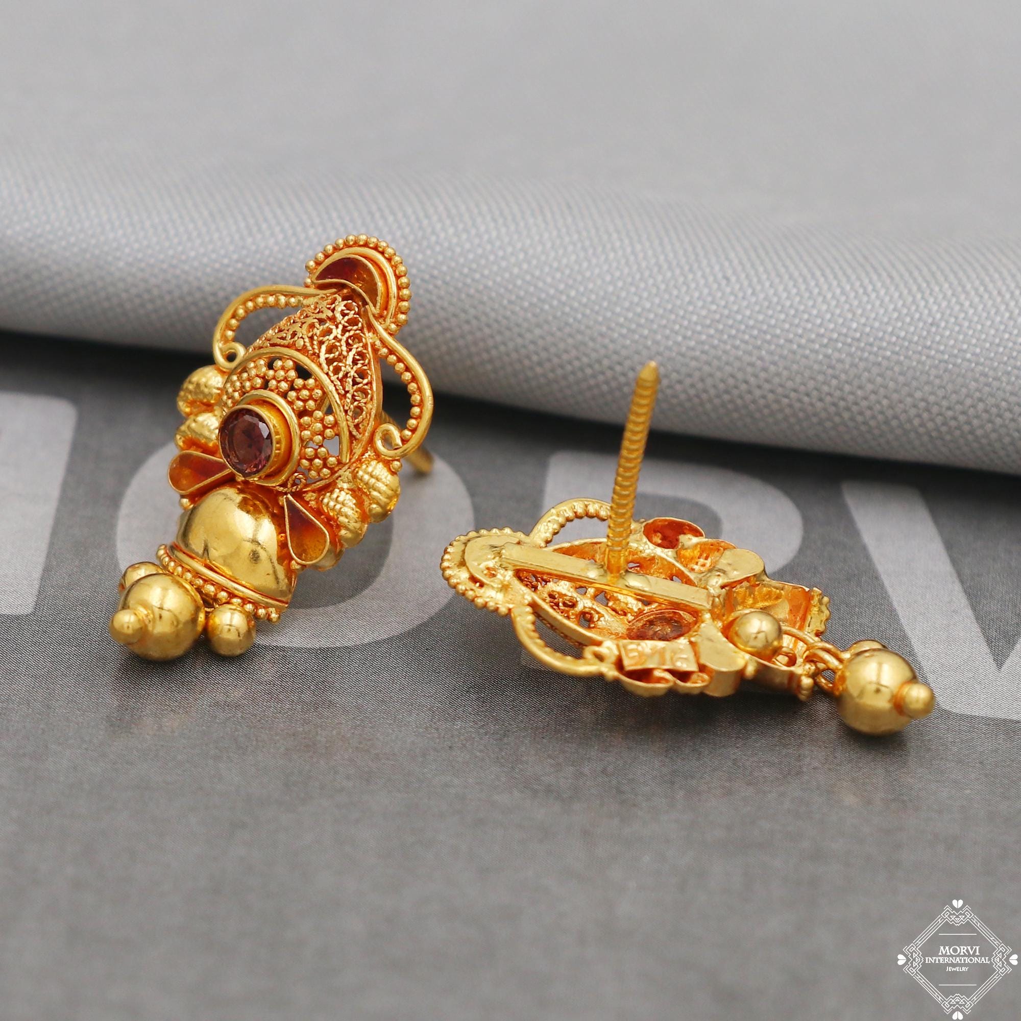Gold earrings design latest store