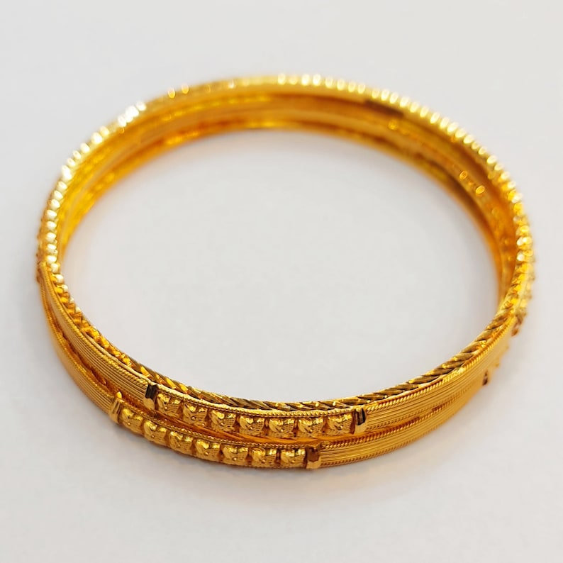 22k Gold Bangle Churi, 22kt Yellow Gold Bracelet Pair, Indian Gold ...