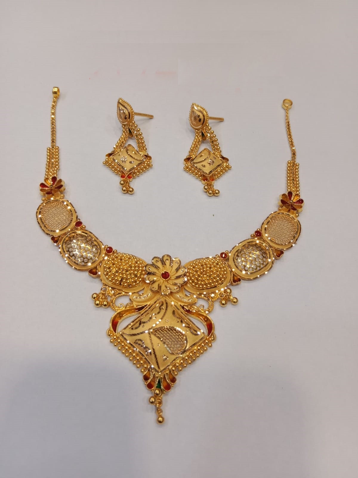 Light Weight Gold Necklace Sets