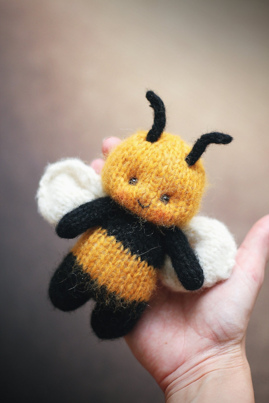 BEE Knitting PATTERN Pdf, Cute Stuffed Animal, Honeybee Knitted Tutorial, Easy and Quick - Etsy