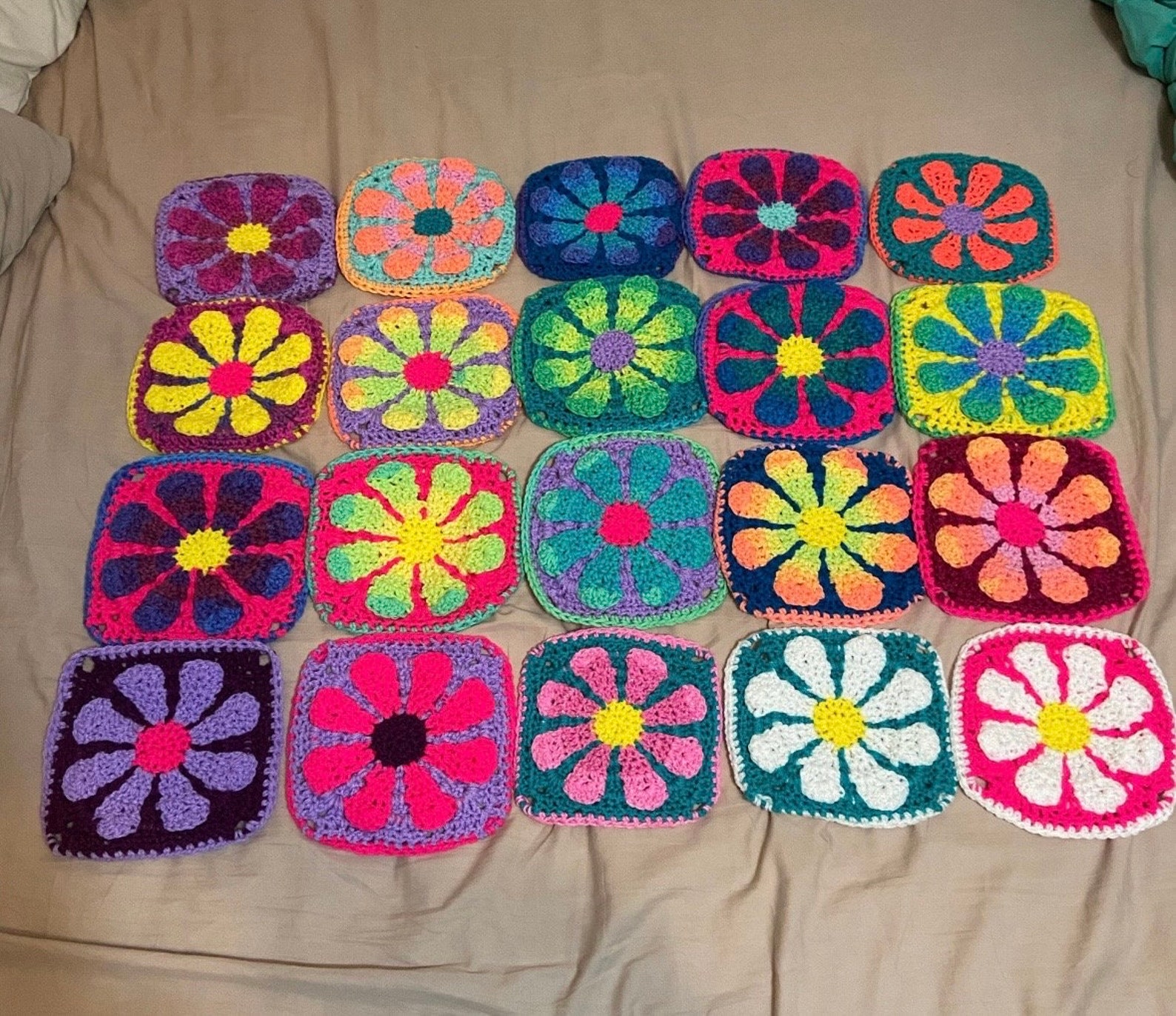 Retro Daisy Square Pattern Floral Granny Square DIY Crochet Flower ...