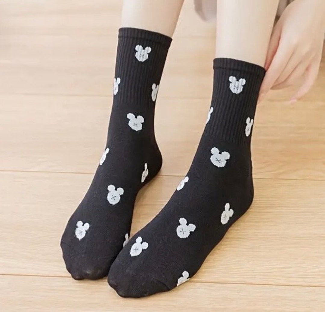 Womens Disney Mickey Mouse 5 Pack Embroidered Socks Black or White FREE ...