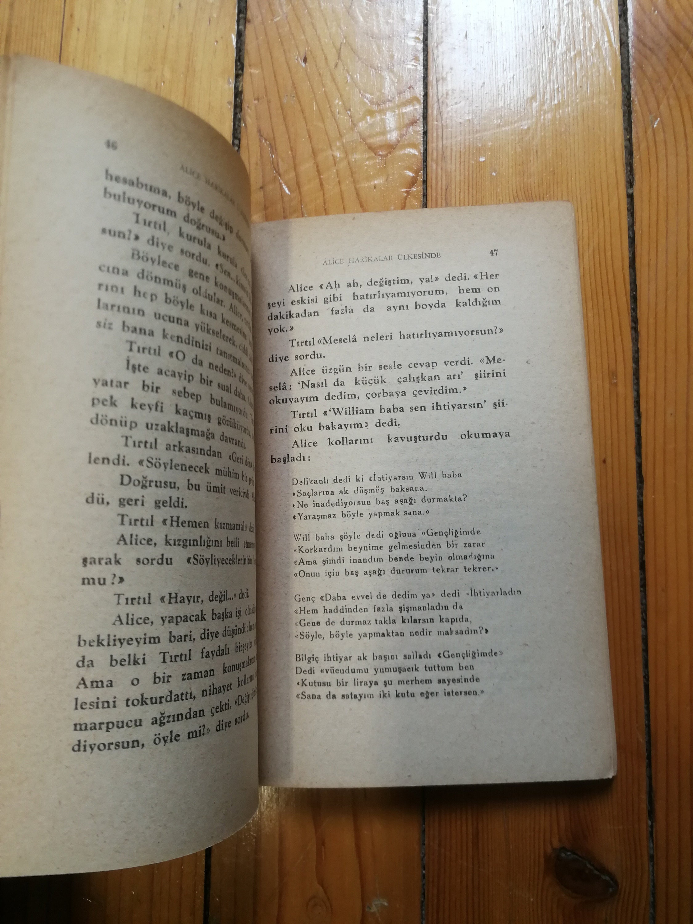 1946 Alice's Adventures in Wonderland Vintage Turkish - Etsy