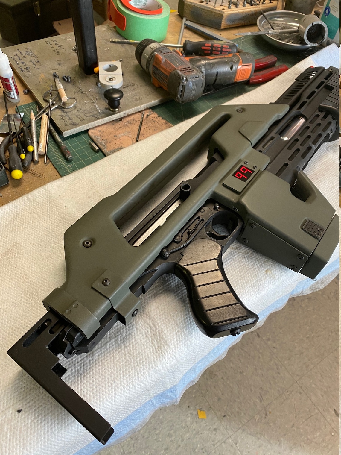 Aliens M41-A Pulse Rifle Replica HERO Model 1/1 LEDS custom | Etsy