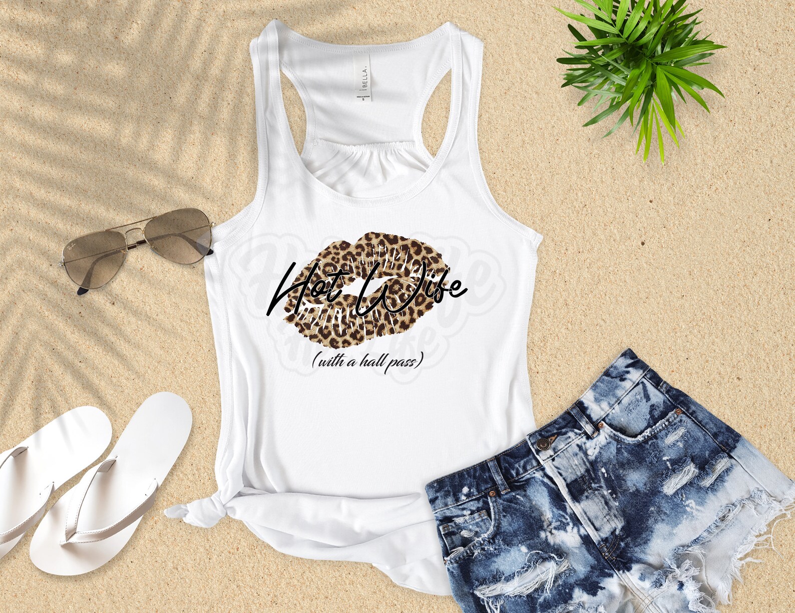 Hot Wife With A Hall Pass Leopard Lips Weiß Racerback Tank Etsy