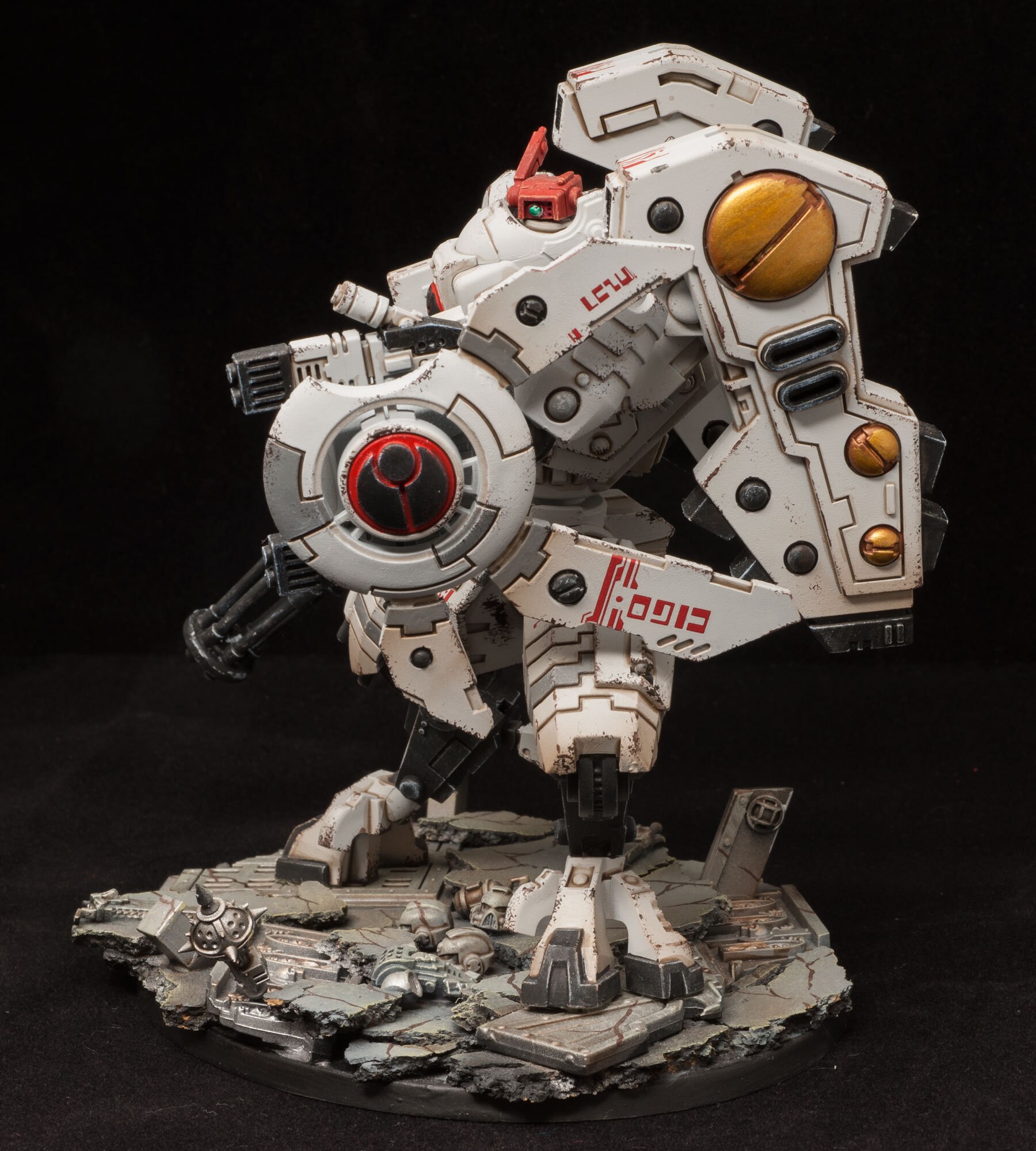 お取り寄せTAU EMPIRE XV104 RIPTIDE BATTLESUIT - 13，005円 | noguchi.ug.edu.gh