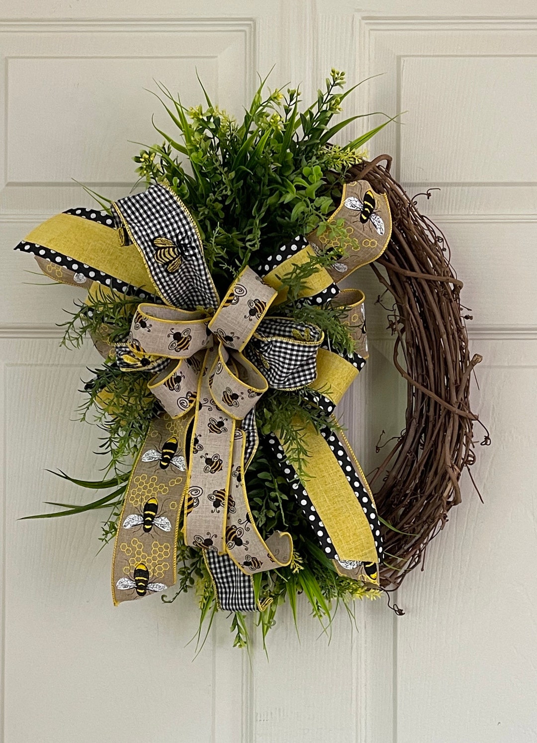 Honey Bee Oval Grapevine - Etsy