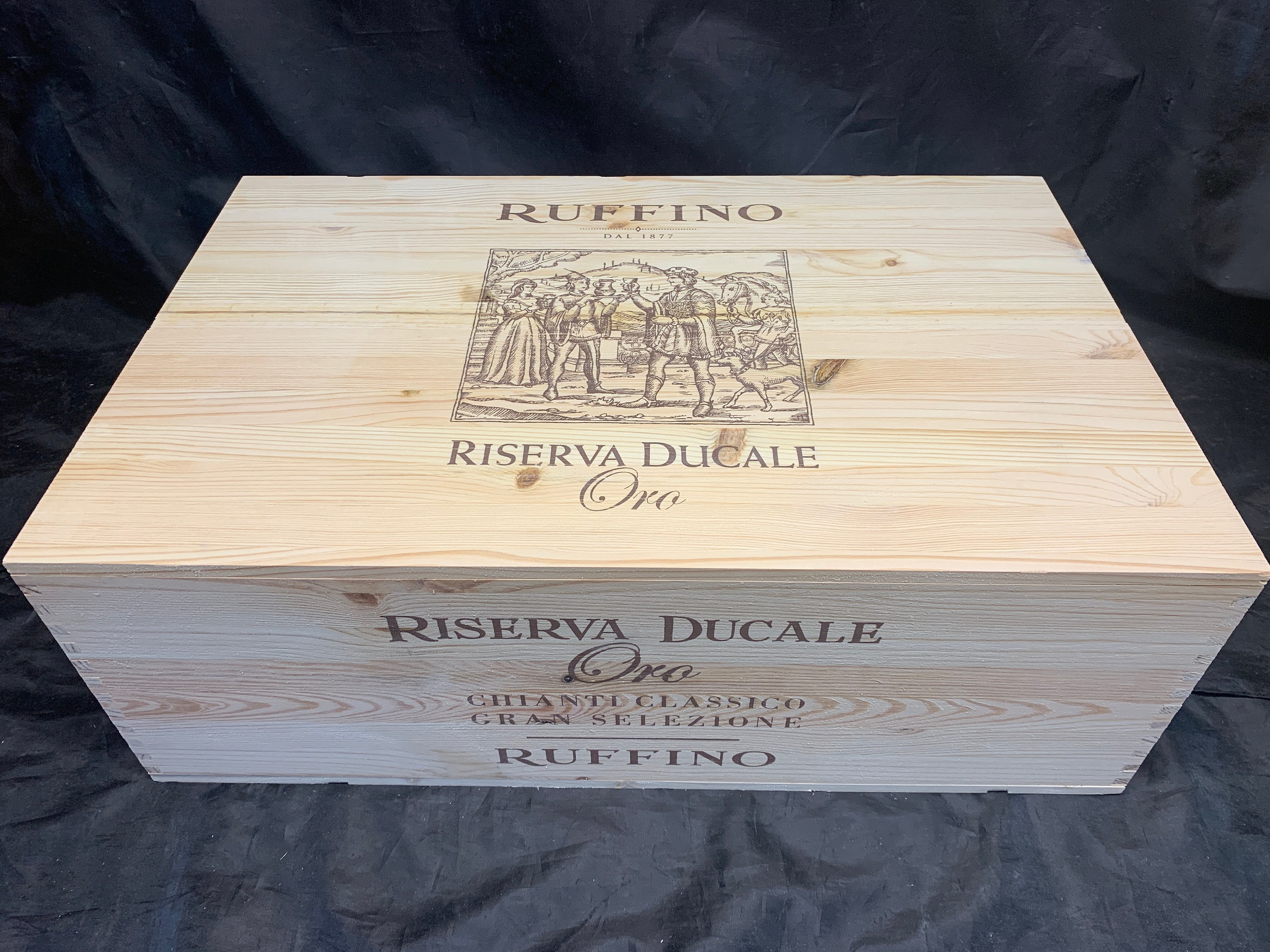 Ruffino Riserva Oro wood wine box