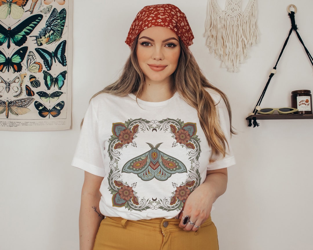 Butterfly Botanical T-shirt: Cottagecore Floral Top - Etsy
