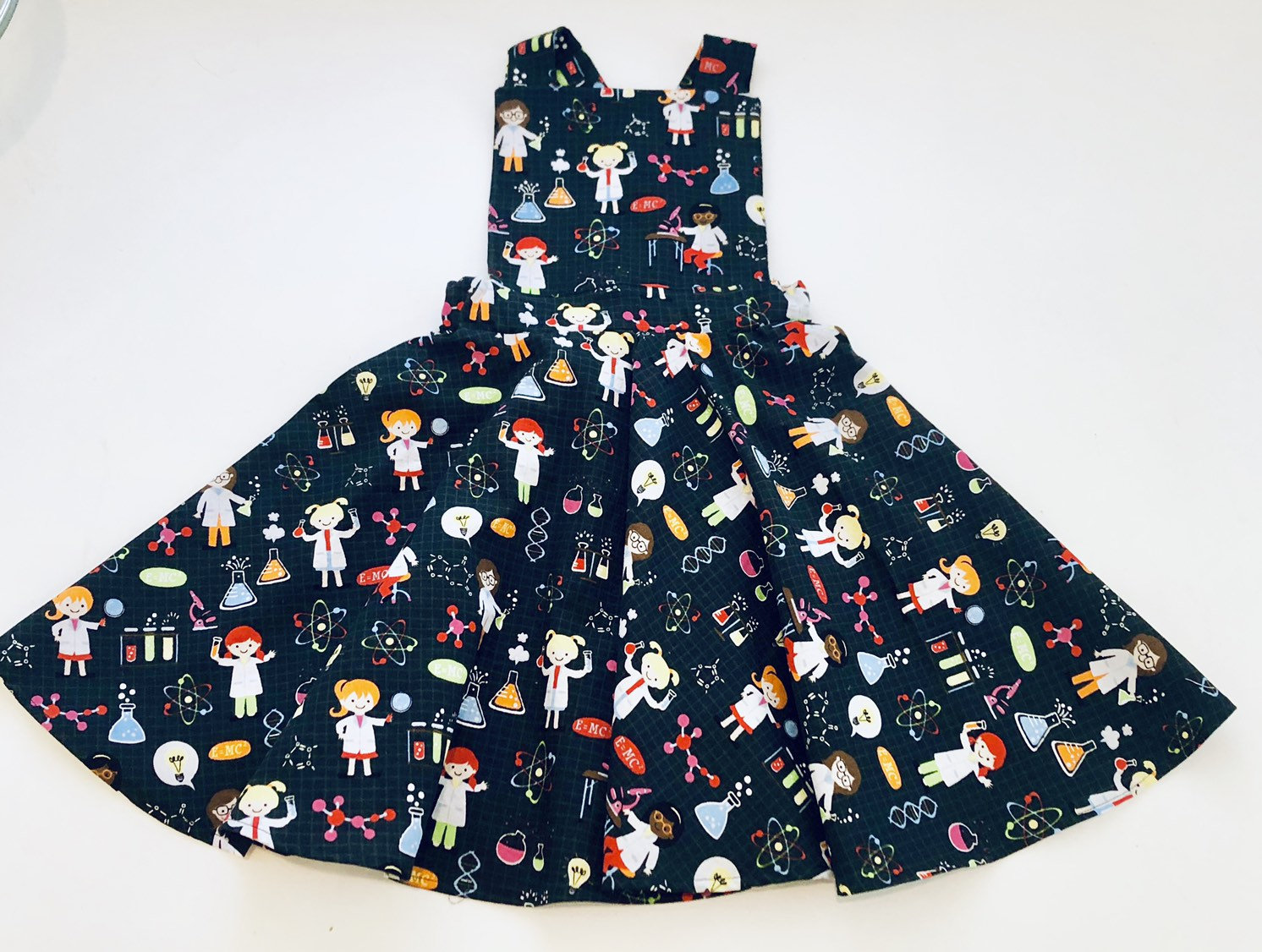 Scientist dress for girls girls science jumper first day of - Etsy.de