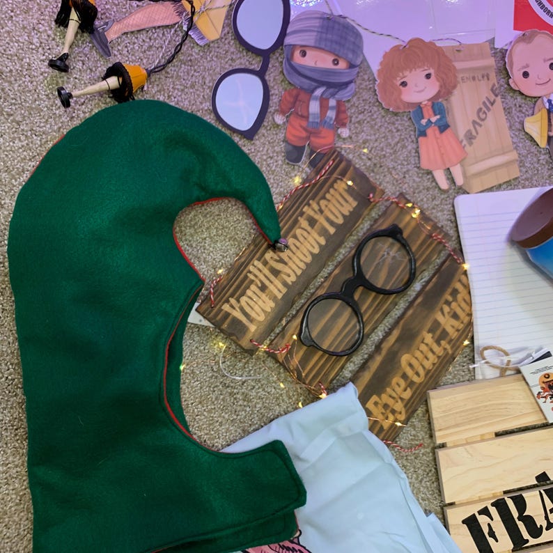 A Christmas Story Movie Complete Party Decorations Pack With BONUS ...